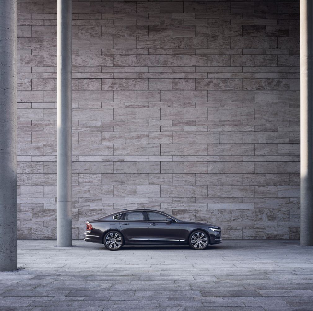 Volvo S90 technical specifications and fuel economy